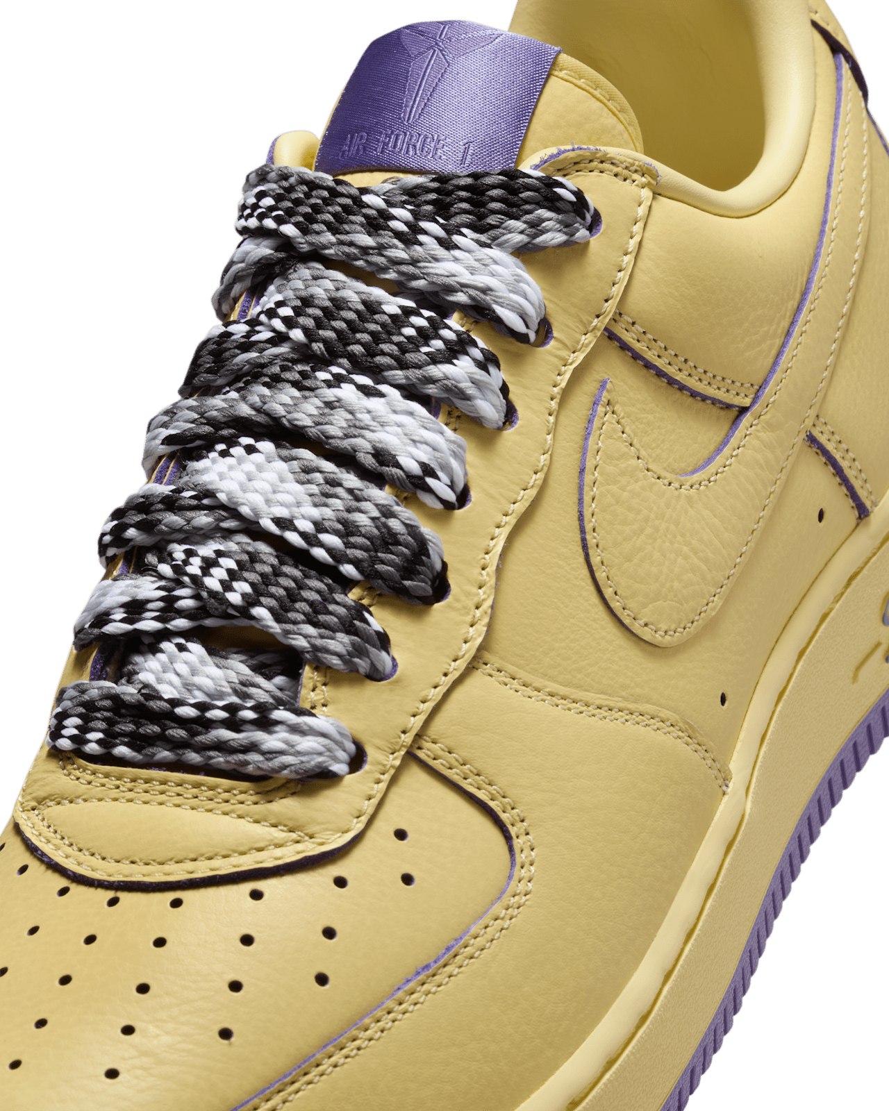 Date de sortie de la Air Force 1 Low Proto « Soft Yellow » (HV9408-700). Nike SNKRS